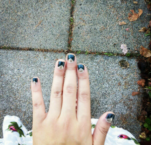 Forest Green Chevron Nails | Polishpedia: Nail Art | Nail Guide ...